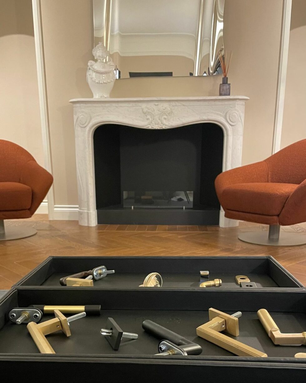 The Experiential Display - Le Fabric Handles